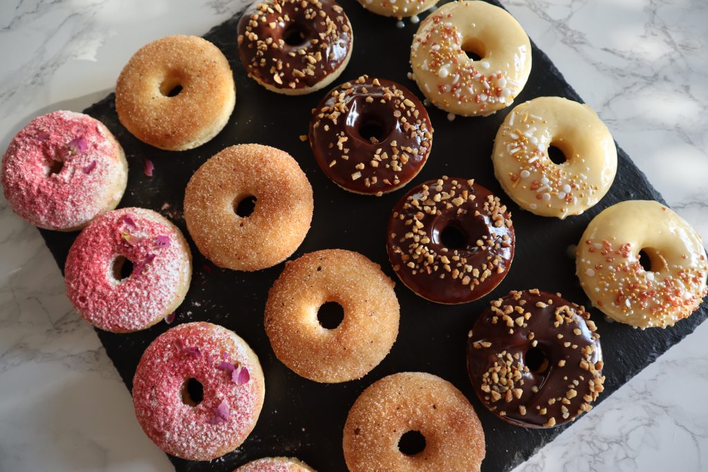 How to Make Baked Donuts | Easy and Quick | No-Kneading & No-Yeast ...